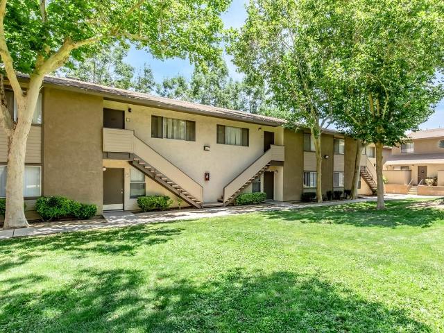Sienna Heights 2 Bedroom Apartment for Rent at 43519 Kirkland Ave, Lancaster, CA 93535