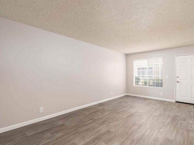 Sierra Canyon Apartments 3 Bedroom Apartment for Rent at 27520 Sierra Hwy, Santa Clarita, CA 91351
