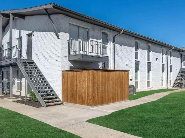 Sierra Heights 2 Bedroom Apartment for Rent at 1929 E Grauwyler Rd, Irving, TX 75061