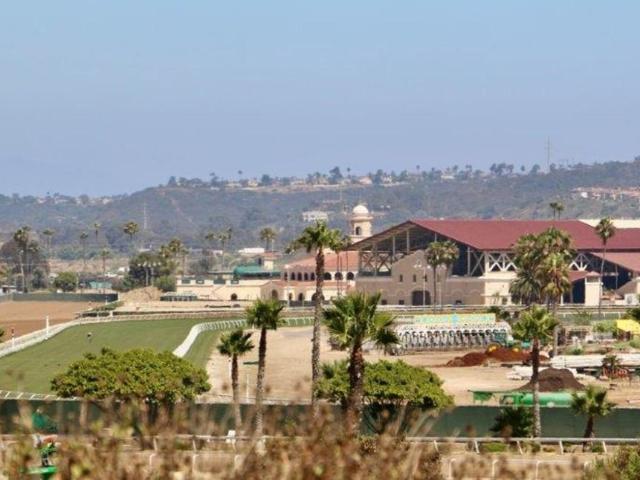 SIERRA SEASIDE FLATS $ 3295. 1 BLOCK TO BEACH. TOP FLOOR VIEWS 1 Bedroom Apartment for Rent at 305 S Sierra Ave, Solana Beach, CA 92075 Solana Beach