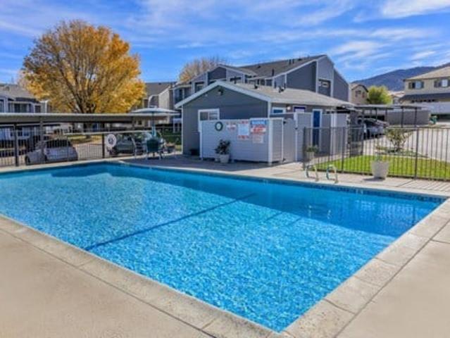 Sierra Ridge Apartments 2 Bedroom 1 Bathroom