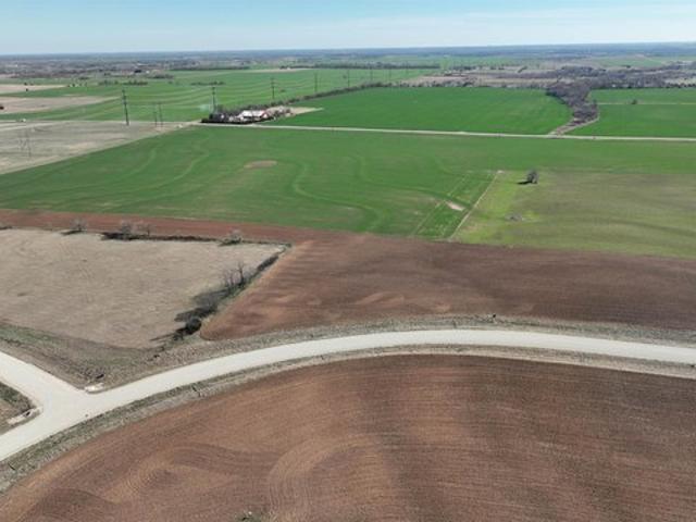 Sierra Ridge St, Garden Plain, KS 67050