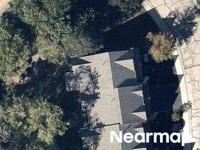Sierra Woods Ln