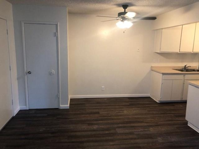 Sierra View 3 Bedroom Apartment for Rent at 3294 E Dakota Ave, Fresno, CA 93726 McLane