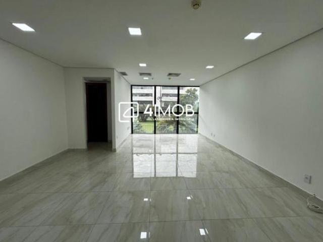 SIG QD. 04 ED. BARÃO DE MAUÁ SALA COMERCIAL VISTA LIVRE COM GARAGEM