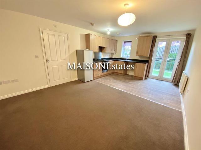 Signals Drive, STOKE VILLAGE, Coventry, CV3