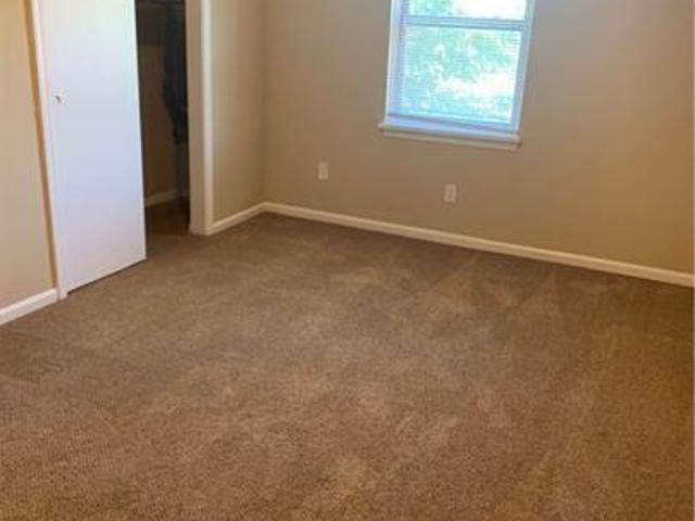 Signature Rentals 235 Wayne Dr. 2 Bedroom Apartment for Rent at 235 Wayne Dr, Richmond, KY 40475