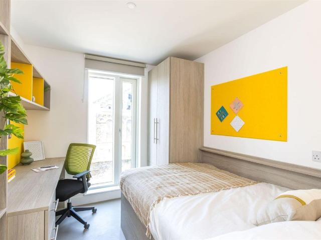 Silverthorne Lane, St. Philips, Bristol BS2, Studio to rent, £1,452 pcm | PrimeLocation