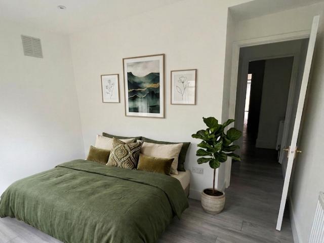 Silverthorne Road, London SW8, Room to rent, £5,113 pcm | PrimeLocation