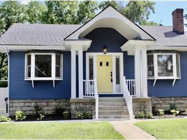 Silverton 4 bed 3 bath w/ fenced in yard