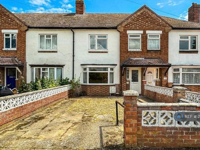 Silverwood Close, Cambridge, CB1 3 bed semi detached house to rent £1,950 pcm £450 pw