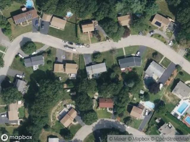 Silverwood Ln