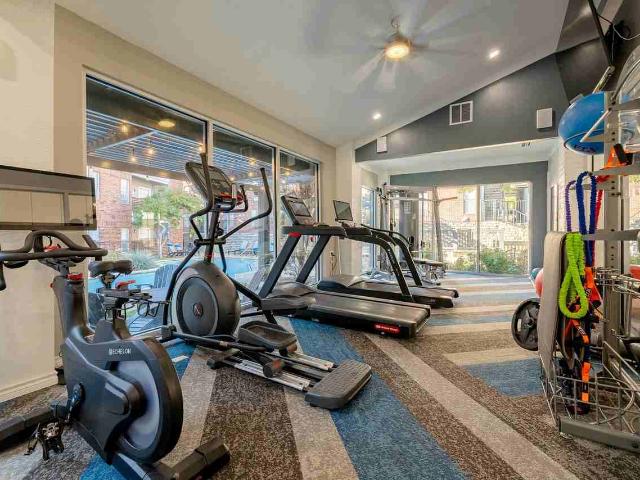 Silver Creek 1 Bedroom Apartment for Rent at 18949 Marsh Ln, Dallas, TX 75287
