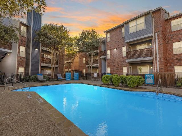 Silver Creek 1 Bedroom Apartment for Rent at 18949 Marsh Ln, Dallas, TX 75287