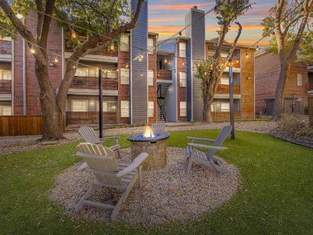 Silver Creek 1 Bedroom Apartment for Rent at 18949 Marsh Ln, Dallas, TX 75287