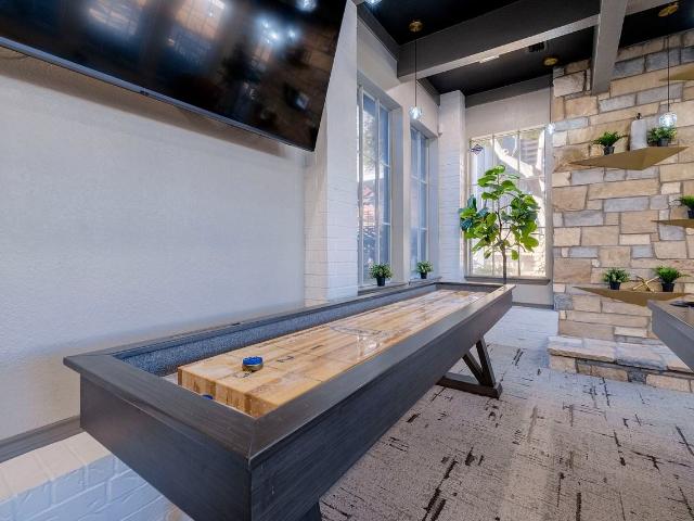 Silver Creek 1 Bedroom Apartment for Rent at 18949 Marsh Ln, Dallas, TX 75287