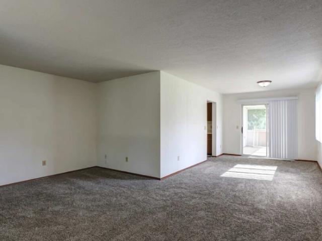 Silver Creek Apartments 2 Bedroom Apartment for Rent at 11883 Silver Creek Dr, Birch Run, MI 48415