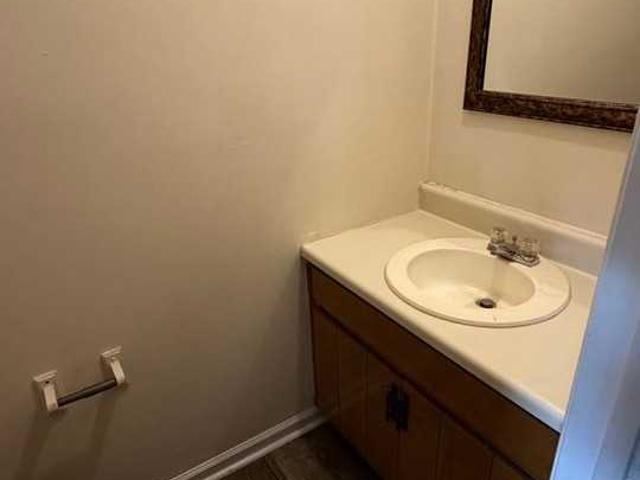 Silver Creek Apartments 2 Bedroom Apartment for Rent at 7 7 & 10 Crossridge Drive & 28 Woodberry Drive, Silver Creek, GA 30173