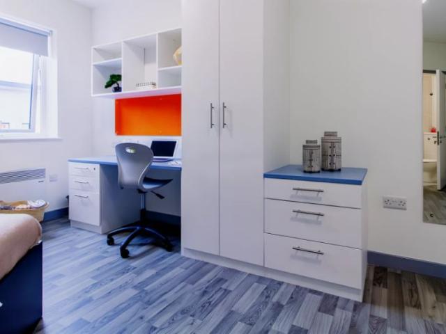Silver Accessible Ensuite Single Occupancy