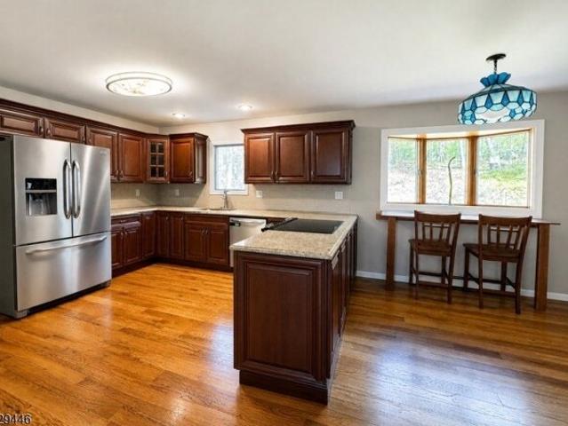 Silver Grove Rd, Hardyston, Home For Sale