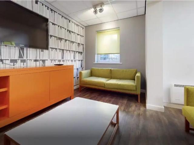 Silver En Suite Plus