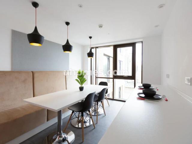 Silver En Suite Higher Levels