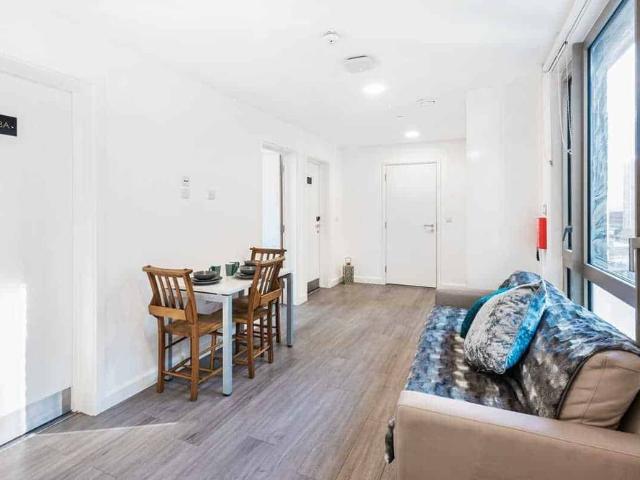 Silver Studio Standard View | Upper Level