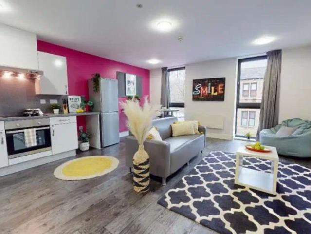 Silver En Suite Plus