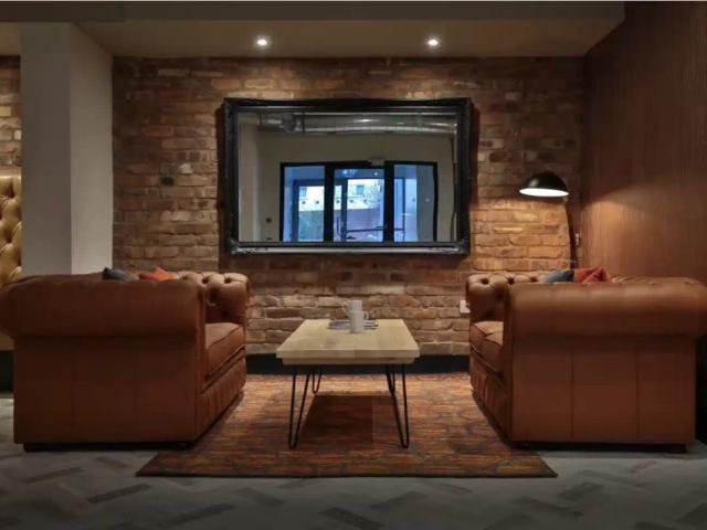 Silver En Suite Premium