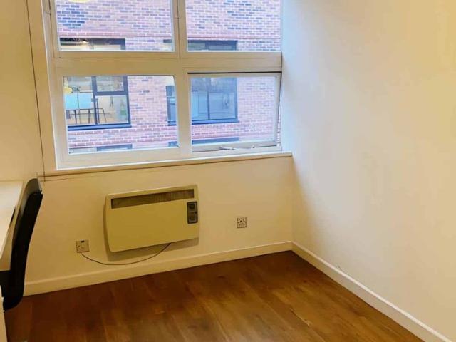 Silver Ensuite