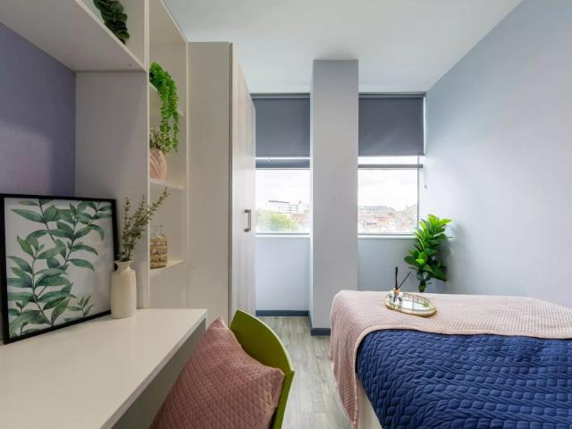 Silver Ensuite