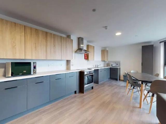 Silver Ensuite
