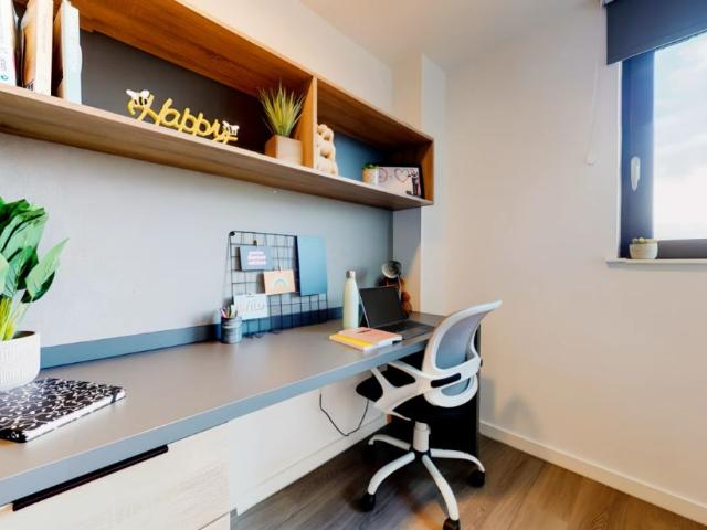 Silver Ensuite Mid Level