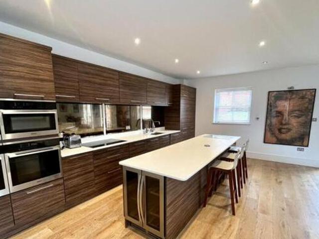 Silver Hill, Chalfont St. Giles, 3 Bedroom Barn