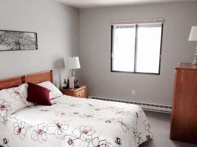 Silver Lake Apartments – Comfort, Convenience & Community in Portage, WI 2 Bedroom Apartment for Rent at 917 Silver Lake Dr, Portage, WI 53901