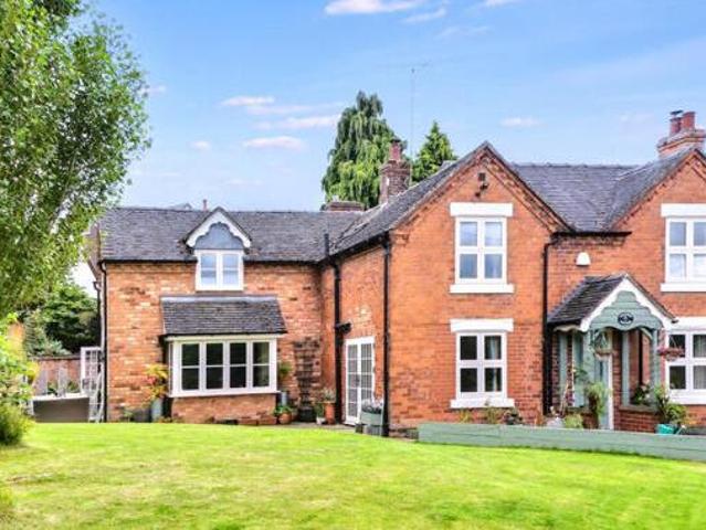 Silver Lane, Marchington, 4 Bedroom Cottage