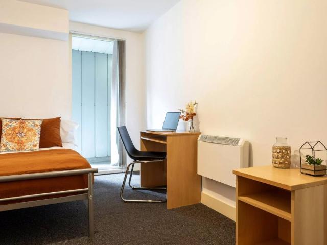 Silver Non Ensuite