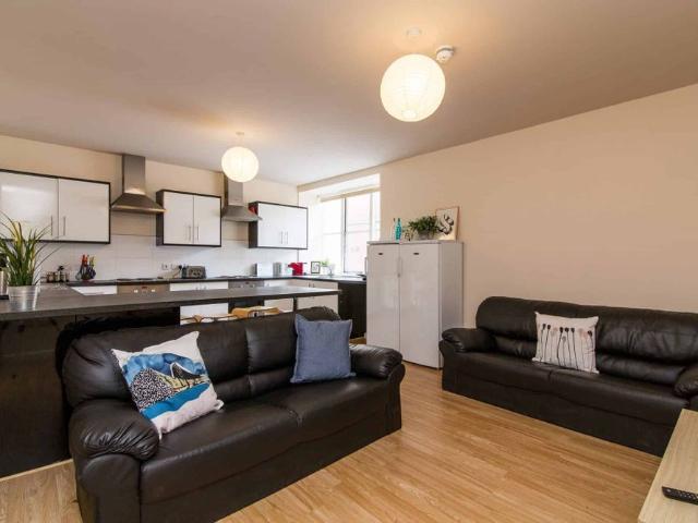 Silver Non Ensuite