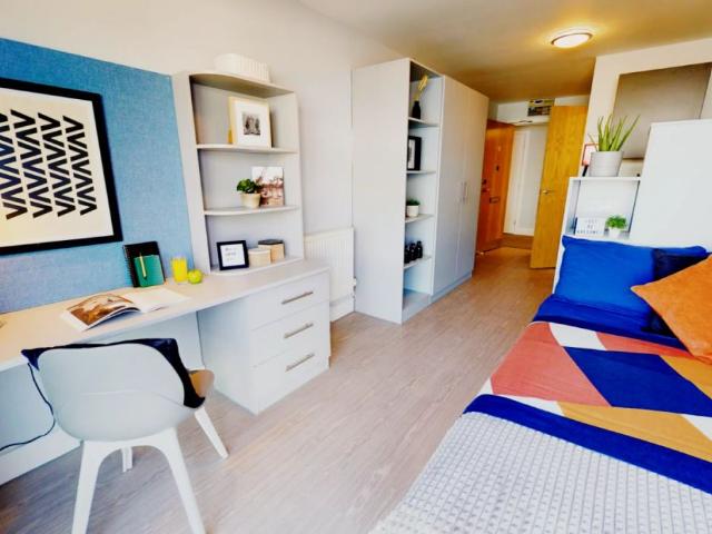 Silver Studio Plus