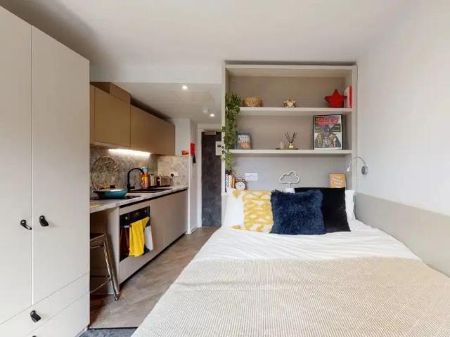 Silver Studio Standard View | Upper Level