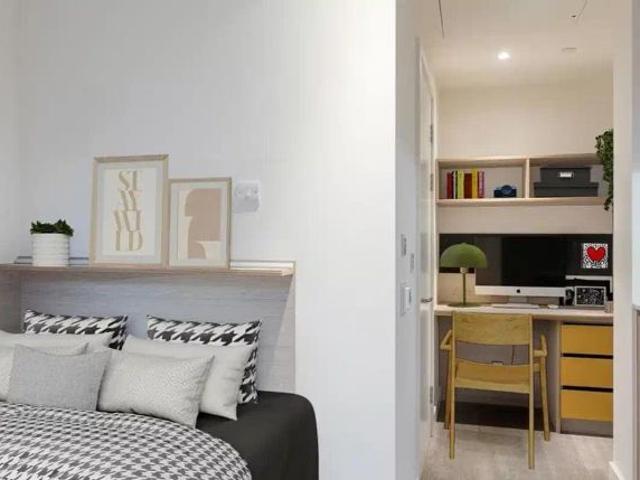 Diamond Ensuite