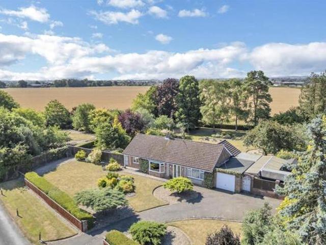 Silver Street, Old Newton, 2 Bedroom Detached