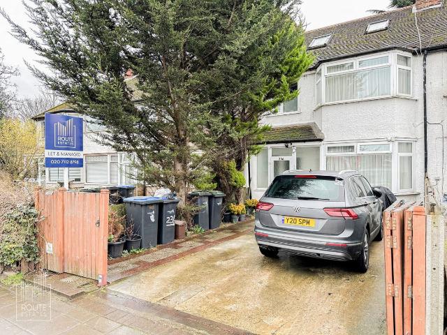 Silver Street, Edmonton N18, Studio to rent, £1,250 pcm | PrimeLocation