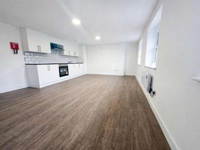 Silver Street, Enfield, EN1