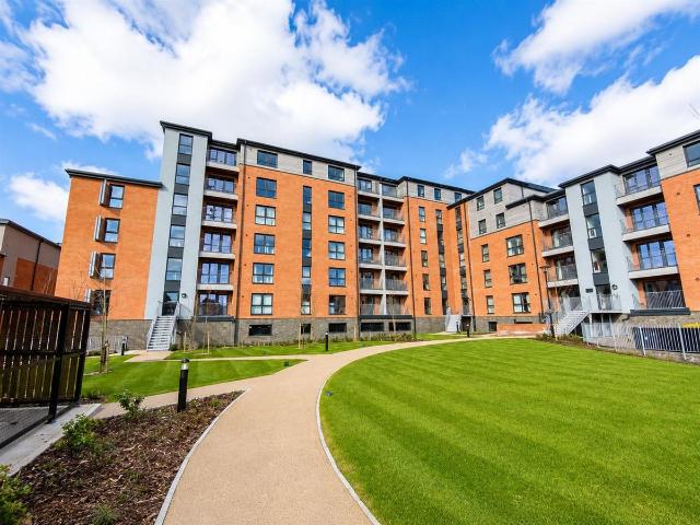 Silver Street, Reading RG1, 1 bed flat to rent, £1,450 pcm | PrimeLocation