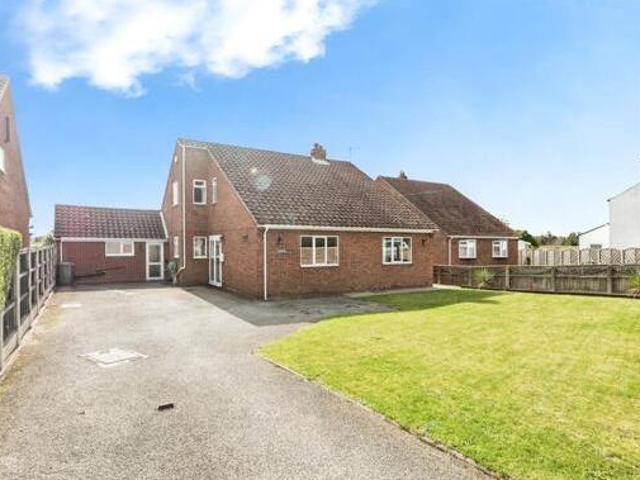 Silver Street, Whitley, 5 Bedroom Detached