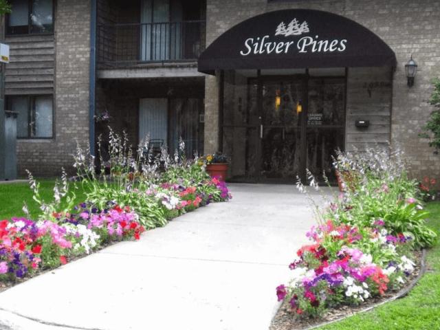 Silver Pines 1 Bedroom Apartment for Rent at 2099 Silver Bell Rd, Eagan, MN 55122