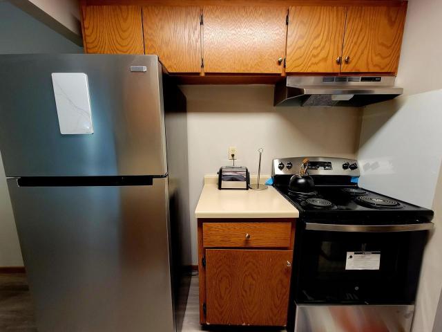 Silver Pines 1 Bedroom Apartment for Rent at 2099 Silver Bell Rd, Eagan, MN 55122