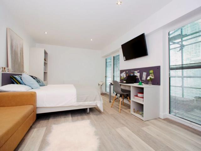 Silver Plus Studio floor 1&2