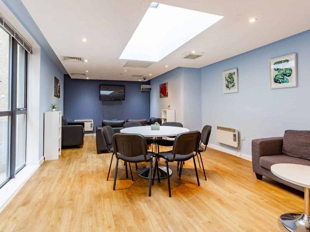 Silver Premium Non Ensuite Room